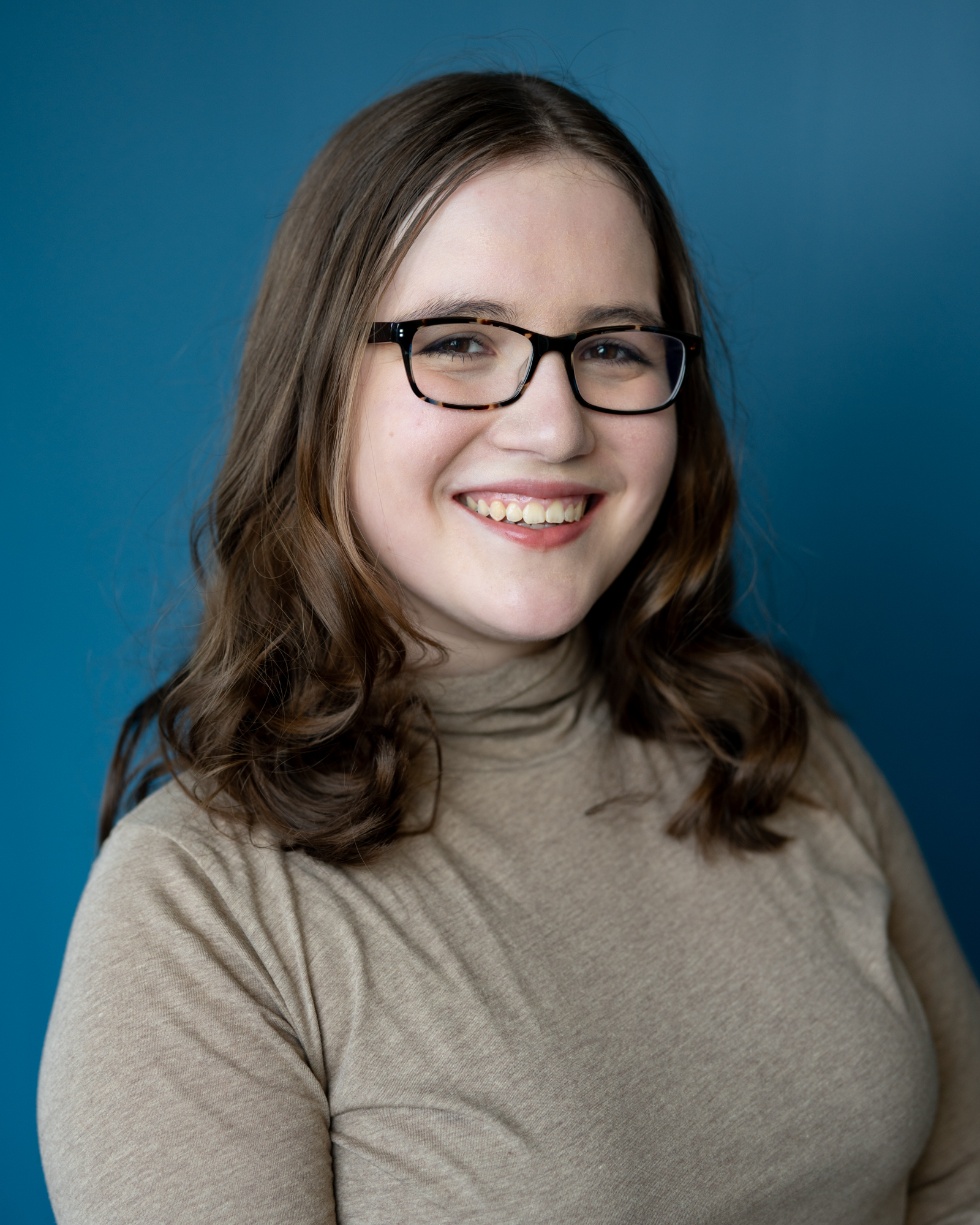 Honors College student Isabelle James pursues love of animals through ...