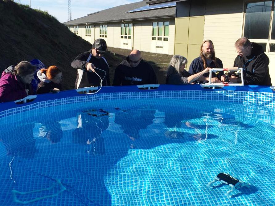 Testing ROVs in Pool | Oregon Coast STEM Hub