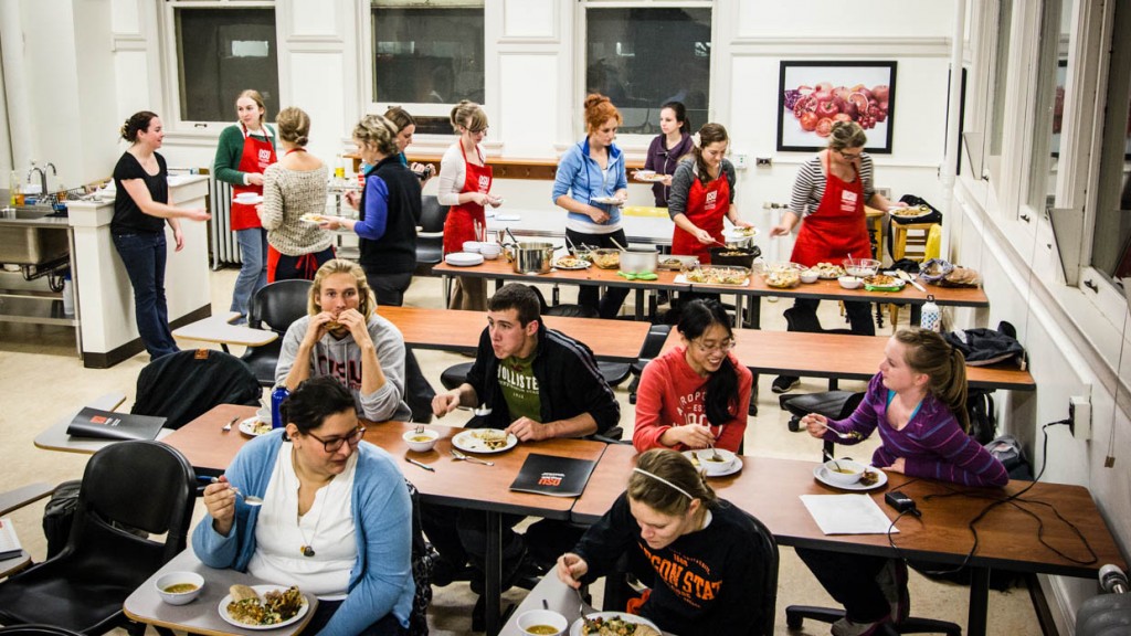 Students teach students how to cook healthy, easy meals