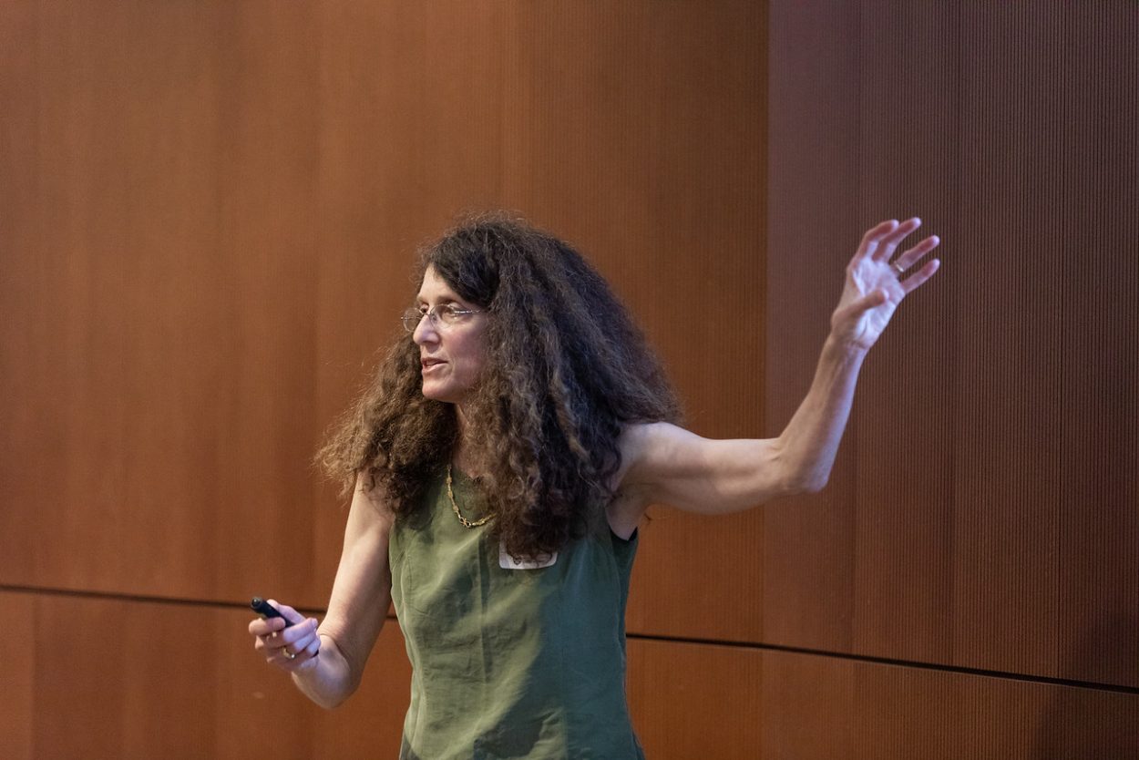 A Feeling for Molecules – Terra Magazine