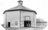 Octagonal barn, 1903 | Special Collections and Archives Research Center