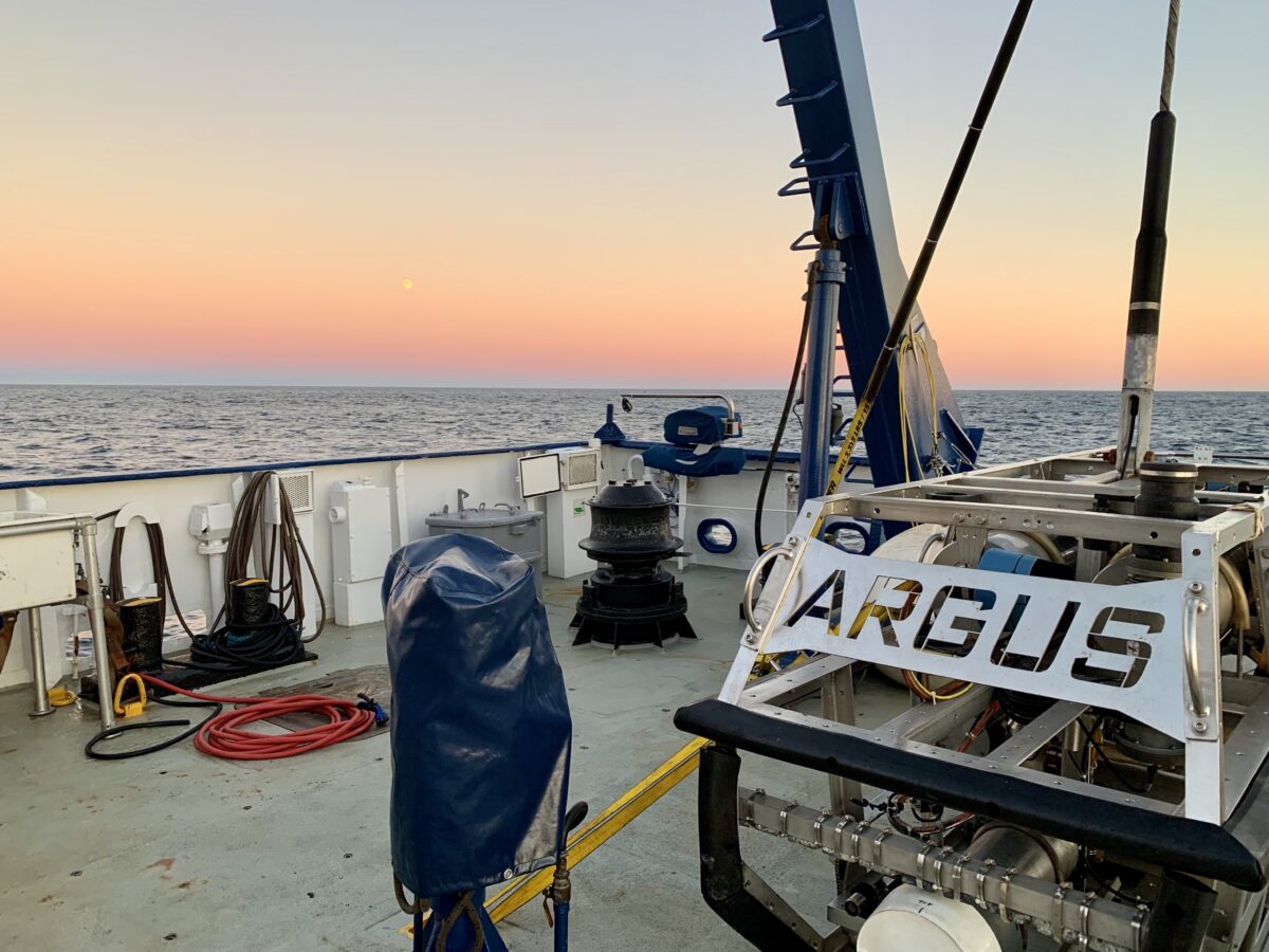 A Tale of Two Seeps – CEOAS Chronicles